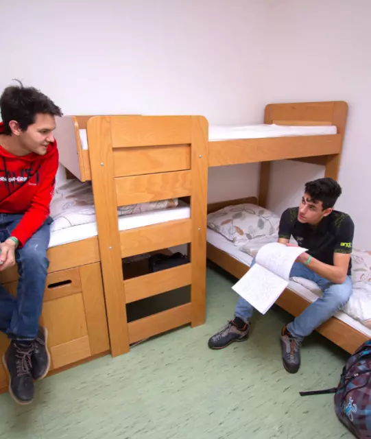 Srednja gozdarska in lesarska šola Postojna - SGLZŠ Postojna