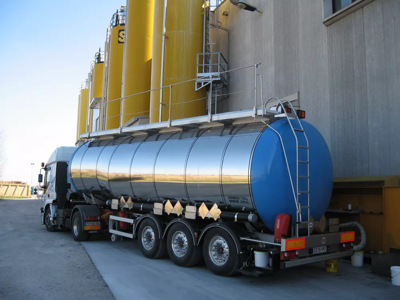 ADR prevozi nevarnih snovi s cisternami Slovenija in tujina