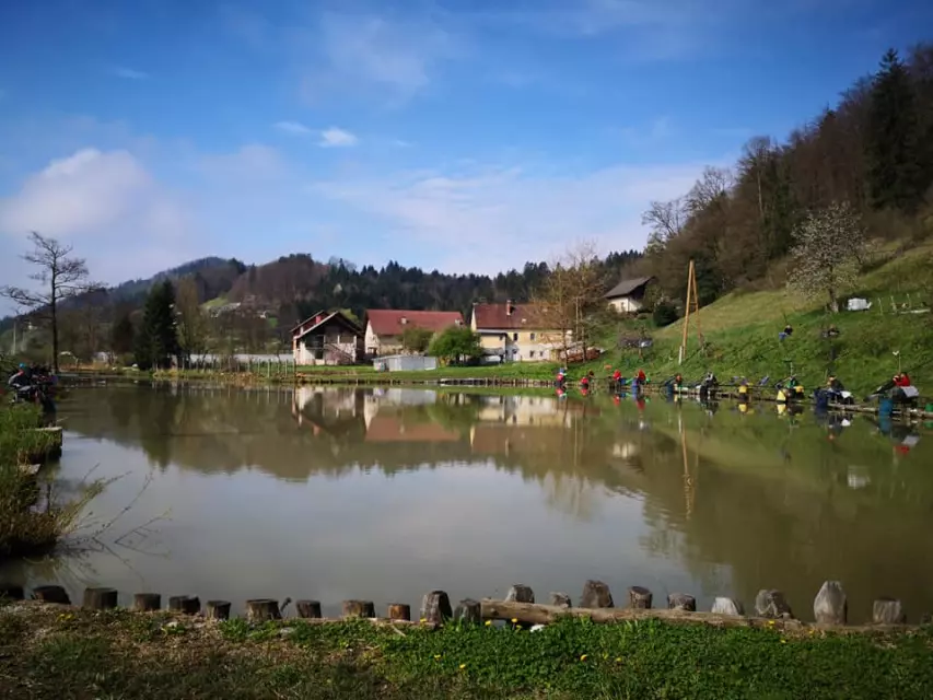 Najem ribiškega doma Litija - RIBIŠKA DRUŽINA LITIJA
